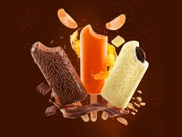 3D Oreo Biscuit Liquid Milk Splash Illustration - Illustration Agent ...